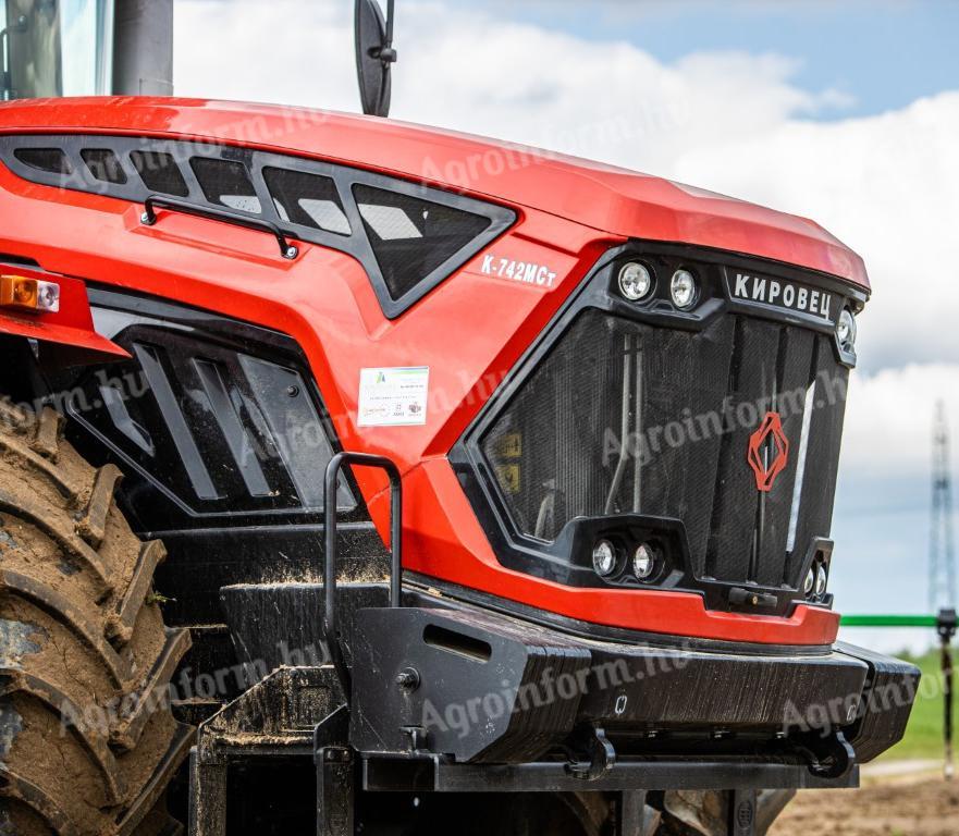 Kirovec K-742 Törzscsuklós traktor - Békés vármegye Hunya - Agroinform.hu