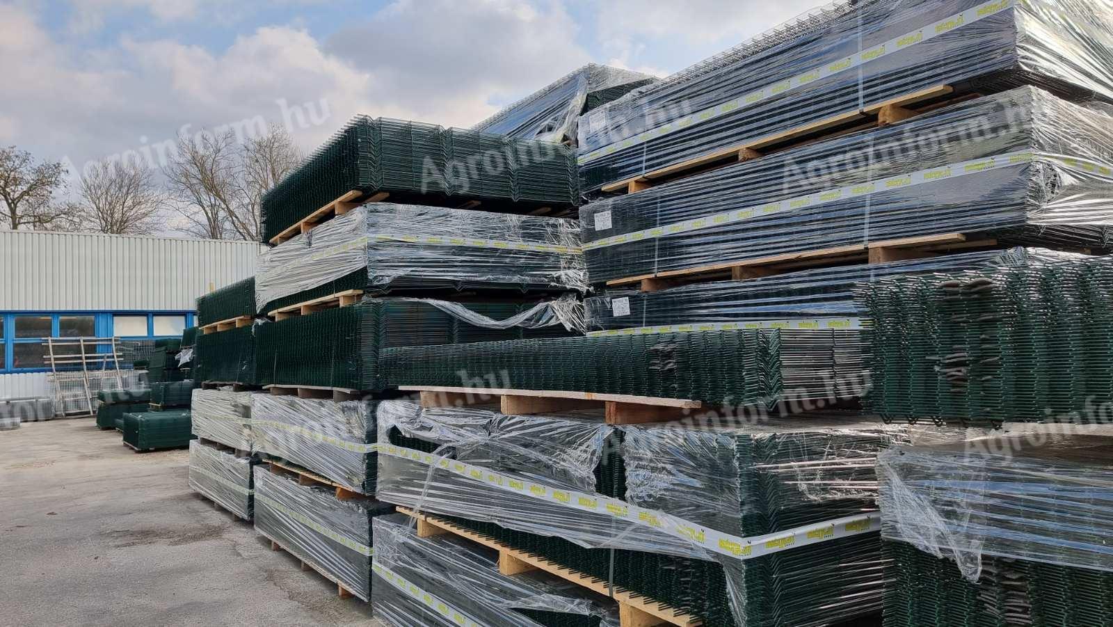 Komplett kerítésrendszer betonoszlop vadháló táblás panel kerítés ...