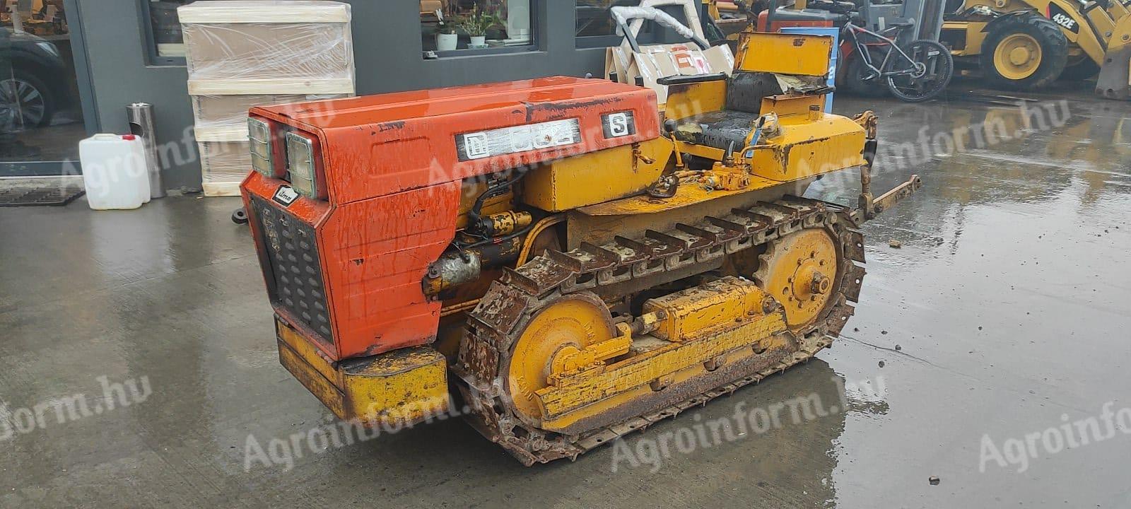 ITMA 302S lánctalpas traktor - Hajdú-Bihar vármegye Ártánd - Agroinform.hu