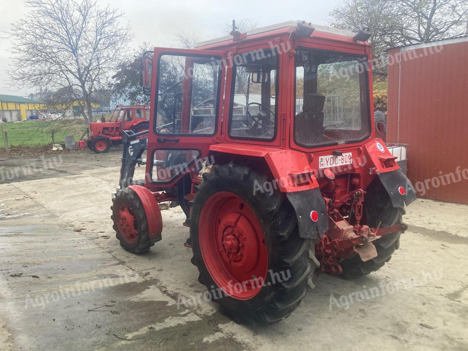 MTZ-82es traktor Eladó Homlok rakodóval - Vas vármegye Vasvár ...