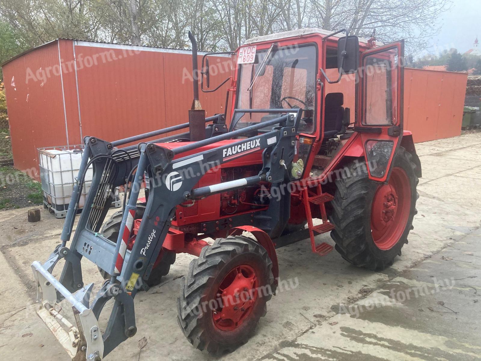 MTZ-82es traktor Eladó Homlok rakodóval - Vas vármegye Vasvár ...