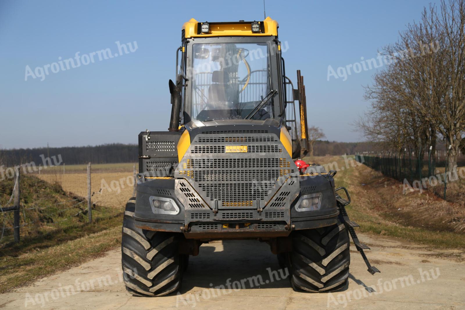 Ponsse Wisent 8 W kihordó - Vas vármegye Egyházashollós - Agroinform.hu