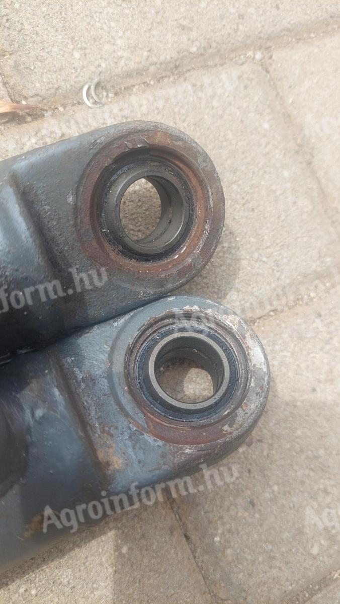 Felújított Kormány munkahenger FIAT TL70 TL80TL70 TL L75 L85 L95 New ...