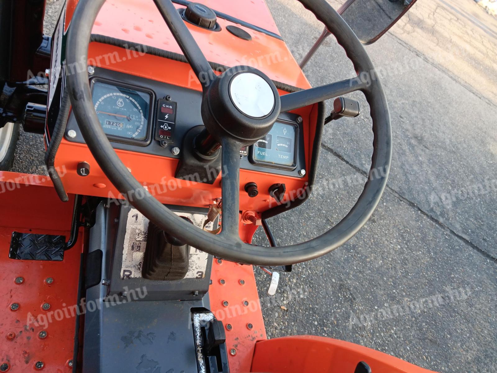 Hinomoto E2304 háromhengeres, 23 lóerős japán traktor - Győr-Moson-Sopron vármegye Győr ...