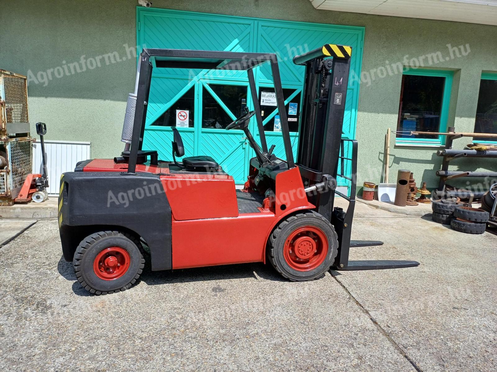 Bolgár BALKANCAR DV.1792.33 típusú dízel targonca - Pest vármegye 2040 Budaörs - Agroinform.hu