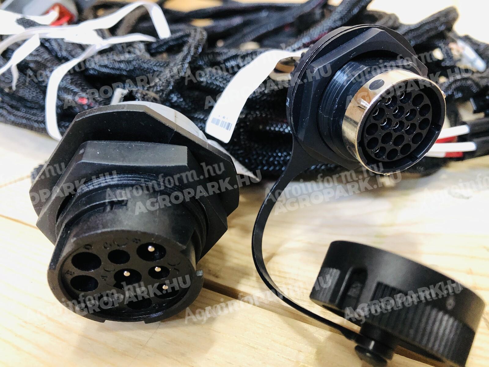 ÚJ John Deere ATU 300 univerzális automata kormány. John Deere gépekre ...